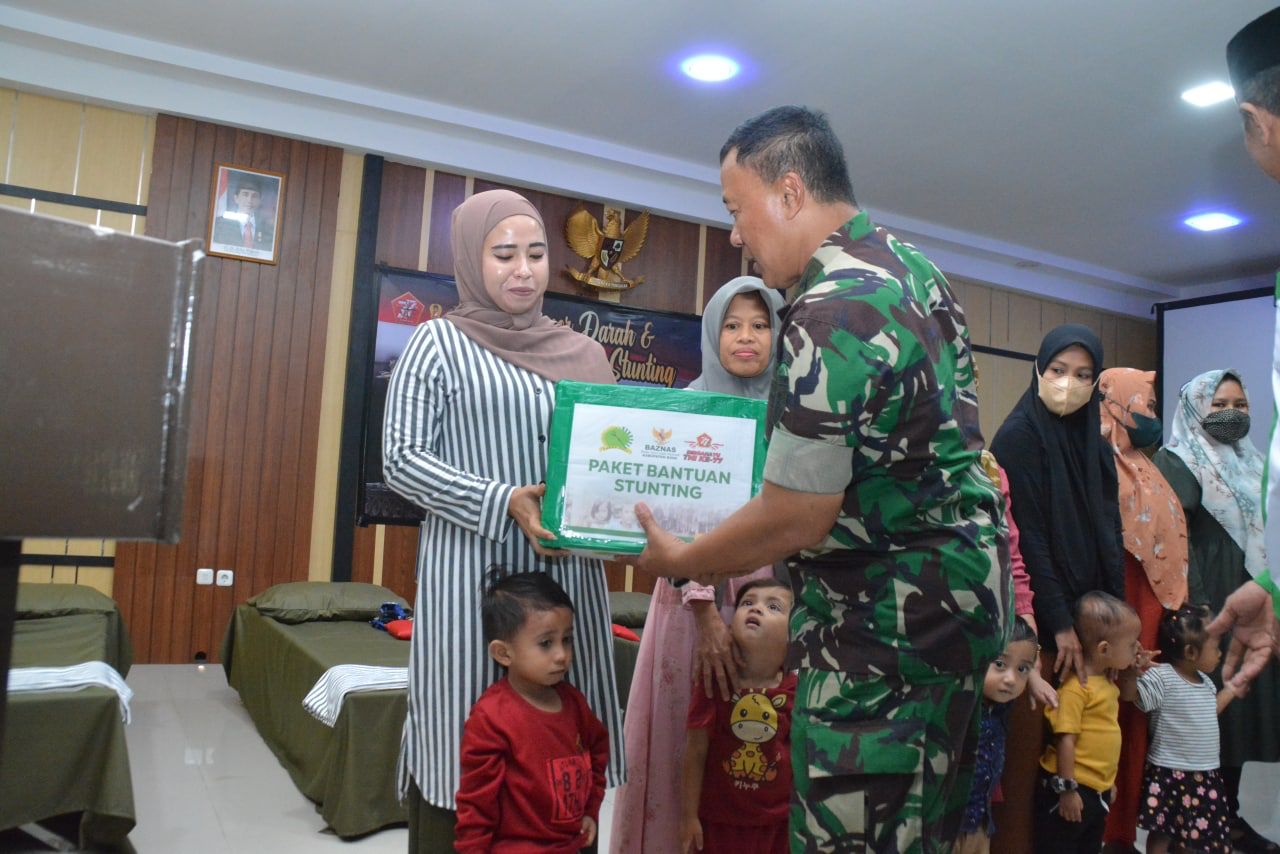 Wujud Kepedulian TNI, Danrem 141/Toddopuli Laksanakan Anjangsana Dalam ... Wujud Kepedulian TNI, Danrem 141/Toddopuli Laksanakan Anjangsana Dalam ...